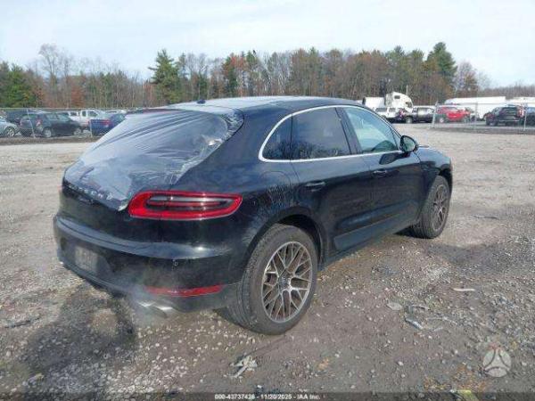 Melns Porsche Macan 2018 Klaipėda, ar dzinēja tilpumu 3.00 L un nobraukumu 127 tūkst. km par 8200 €, foto 4 vietnē AUTOMOTO.COM.LV