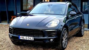 Black Porsche Macan 2018 in Kretinga, with an engine capacity of 3.00 L and mileage of 73 thousand km for 27999 €, photo 4 on AUTOMOTO.COM.LV
