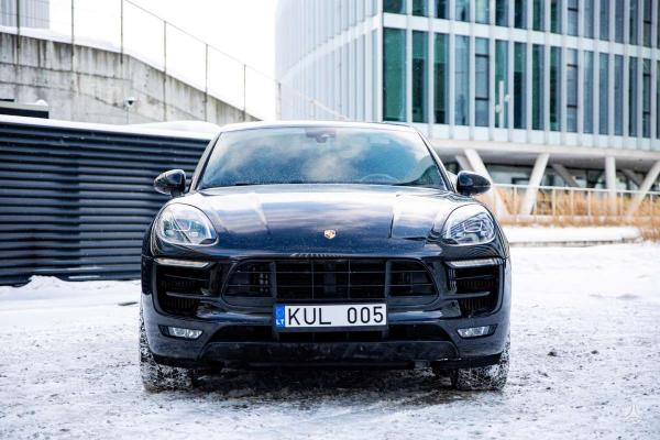 Melns Porsche Macan 2018 Viļņa, ar dzinēja tilpumu 3.00 L un nobraukumu 83 tūkst. km par 38000 €, foto 3 vietnē AUTOMOTO.COM.LV