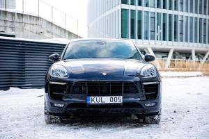 Melns Porsche Macan 2018 Viļņa, ar dzinēja tilpumu 3.00 L un nobraukumu 83 tūkst. km par 38000 €, foto 3 vietnē AUTOMOTO.COM.LV