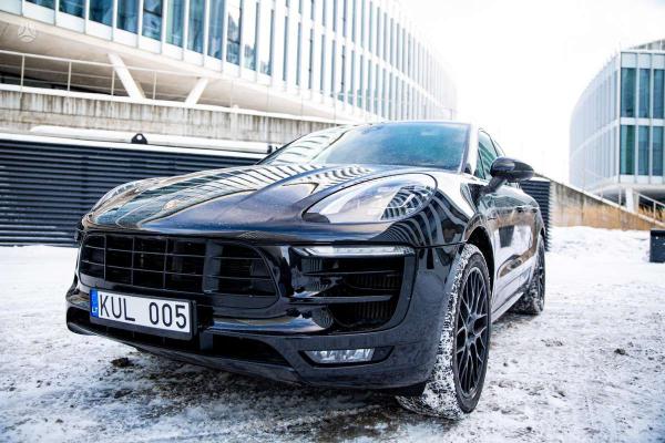 Melns Porsche Macan 2018 Viļņa, ar dzinēja tilpumu 3.00 L un nobraukumu 83 tūkst. km par 38000 €, foto 5 vietnē AUTOMOTO.COM.LV