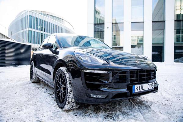 Melns Porsche Macan 2018 Viļņa, ar dzinēja tilpumu 3.00 L un nobraukumu 83 tūkst. km par 38000 €, foto 6 vietnē AUTOMOTO.COM.LV