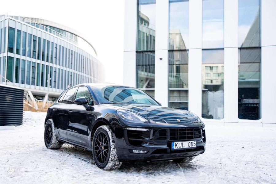 Melns Porsche Macan 2018 Viļņa, ar dzinēja tilpumu 3.00 L un nobraukumu 83 tūkst. km par 38000 €, foto 7 vietnē AUTOMOTO.COM.LV