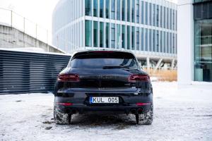 Melns Porsche Macan 2018 Viļņa, ar dzinēja tilpumu 3.00 L un nobraukumu 83 tūkst. km par 38000 €, foto 9 vietnē AUTOMOTO.COM.LV