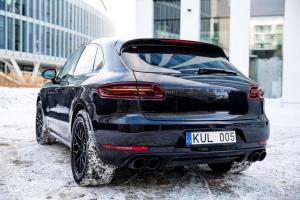 Melns Porsche Macan 2018 Viļņa, ar dzinēja tilpumu 3.00 L un nobraukumu 83 tūkst. km par 38000 €, foto 11 vietnē AUTOMOTO.COM.LV
