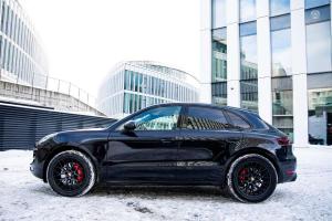 Melns Porsche Macan 2018 Viļņa, ar dzinēja tilpumu 3.00 L un nobraukumu 83 tūkst. km par 38000 €, foto 12 vietnē AUTOMOTO.COM.LV