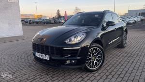 Melns Porsche Macan 2018 Marijampole, ar dzinēja tilpumu 2.00 L un nobraukumu 74 tūkst. km par 29900 €, foto 2 vietnē AUTOMOTO.COM.LV