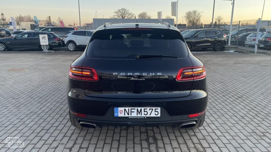Melns Porsche Macan 2018 Marijampole, ar dzinēja tilpumu 2.00 L un nobraukumu 74 tūkst. km par 29900 €, foto 7 vietnē AUTOMOTO.COM.LV