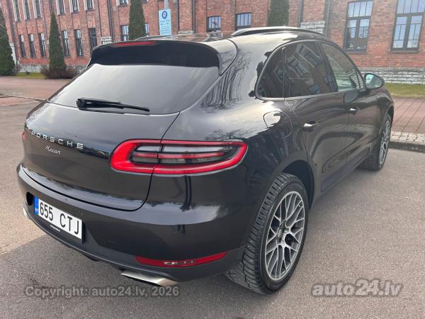 Black Porsche Macan 2018 in Tallinn, with an engine capacity of 2.00 L and mileage of 132 thousand km for 35900 €, photo 3 on AUTOMOTO.COM.LV