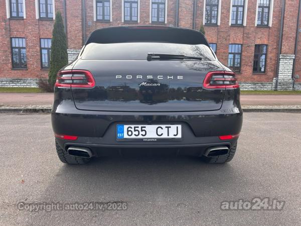 Black Porsche Macan 2018 in Tallinn, with an engine capacity of 2.00 L and mileage of 132 thousand km for 35900 €, photo 5 on AUTOMOTO.COM.LV