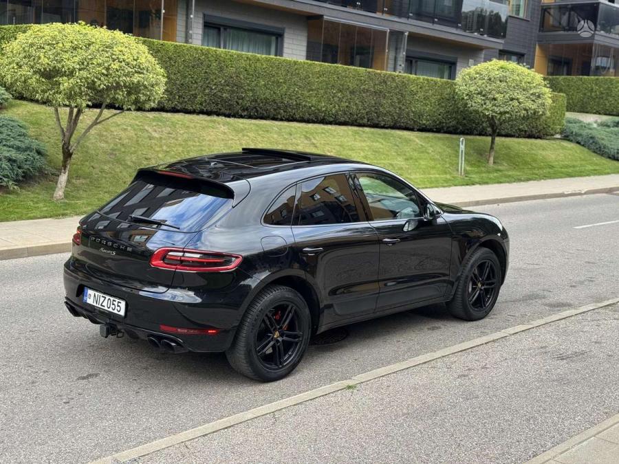 Black Porsche Macan 2018 in Vilnius, with an engine capacity of 3.00 L and mileage of 8 thousand km for 24500 €, photo 10 on AUTOMOTO.COM.LV