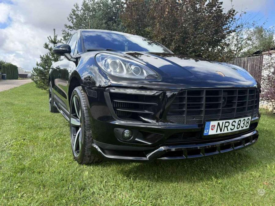 Melns Porsche Macan 2018 Viļņa, ar dzinēja tilpumu 3.00 L un nobraukumu 240 tūkst. km par 25500 €, foto 4 vietnē AUTOMOTO.COM.LV