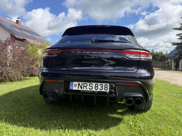 Black Porsche Macan 2018 in Vilnius, with an engine capacity of 3.00 L and mileage of 240 thousand km for 25500 €, photo 8 on AUTOMOTO.COM.LV