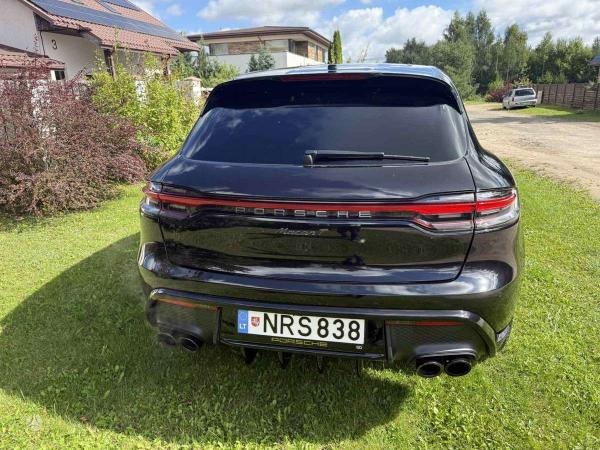 Black Porsche Macan 2018 in Vilnius, with an engine capacity of 3.00 L and mileage of 240 thousand km for 25500 €, photo 9 on AUTOMOTO.COM.LV