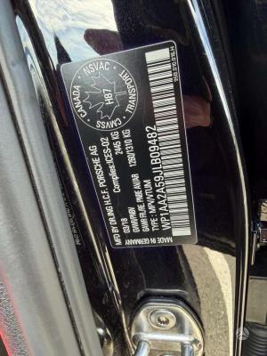 Black Porsche Macan 2018 in Vilnius, with an engine capacity of 1.98 L and mileage of 131 thousand km for 28500 €, photo 20 on AUTOMOTO.COM.LV