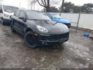 Black Porsche Macan 2018 in Vilnius, with an engine capacity of 1.98 L and mileage of 131 thousand km for 28500 €, photo 21 on AUTOMOTO.COM.LV