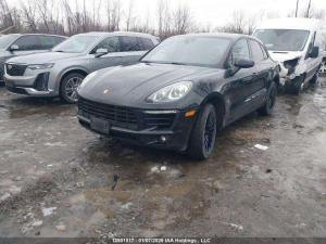 Black Porsche Macan 2018 in Vilnius, with an engine capacity of 1.98 L and mileage of 131 thousand km for 28500 €, photo 22 on AUTOMOTO.COM.LV