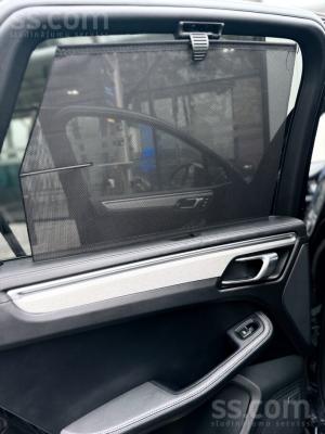 Black Porsche Macan 2018 in Riga, with an engine capacity of 3.00 L and mileage of 112 thousand km for 40400 €, photo 16 on AUTOMOTO.COM.LV