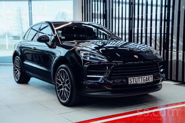 Black Porsche Macan 2019 in Riga, with an engine capacity of 3.00 L and mileage of 108 thousand km for 68000 €, photo 1 on AUTOMOTO.COM.LV