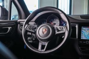 Melns Porsche Macan 2019 Marijampole, ar dzinēja tilpumu 3.00 L un nobraukumu 81 tūkst. km par 44450 €, foto 17 vietnē AUTOMOTO.COM.LV