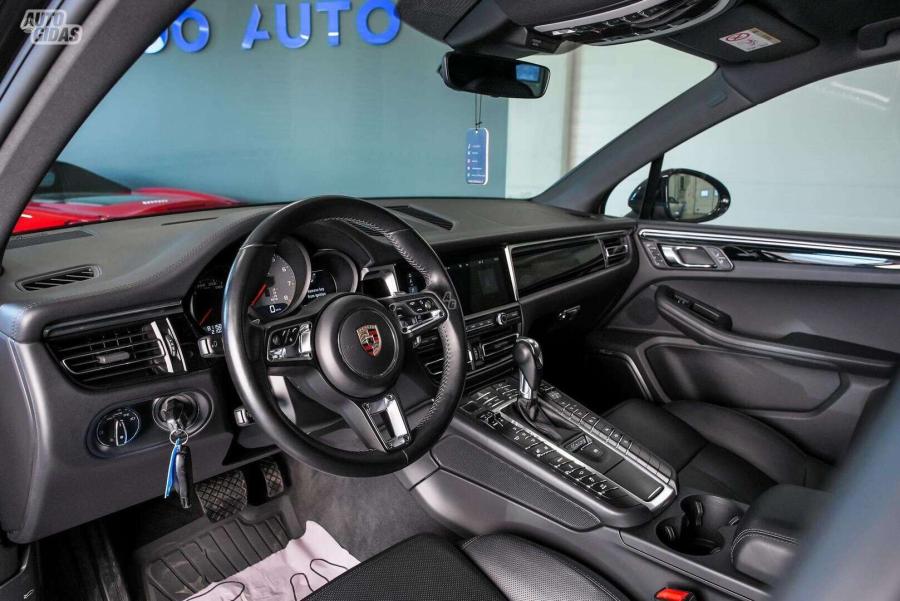 Melns Porsche Macan 2019 Marijampole, ar dzinēja tilpumu 3.00 L un nobraukumu 81 tūkst. km par 44450 €, foto 22 vietnē AUTOMOTO.COM.LV