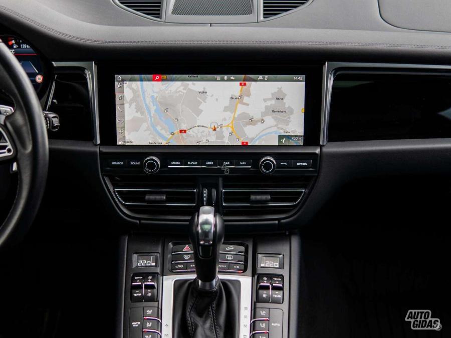 Melns Porsche Macan 2019 Marijampole, ar dzinēja tilpumu 3.00 L un nobraukumu 82 tūkst. km par 43450 €, foto 22 vietnē AUTOMOTO.COM.LV