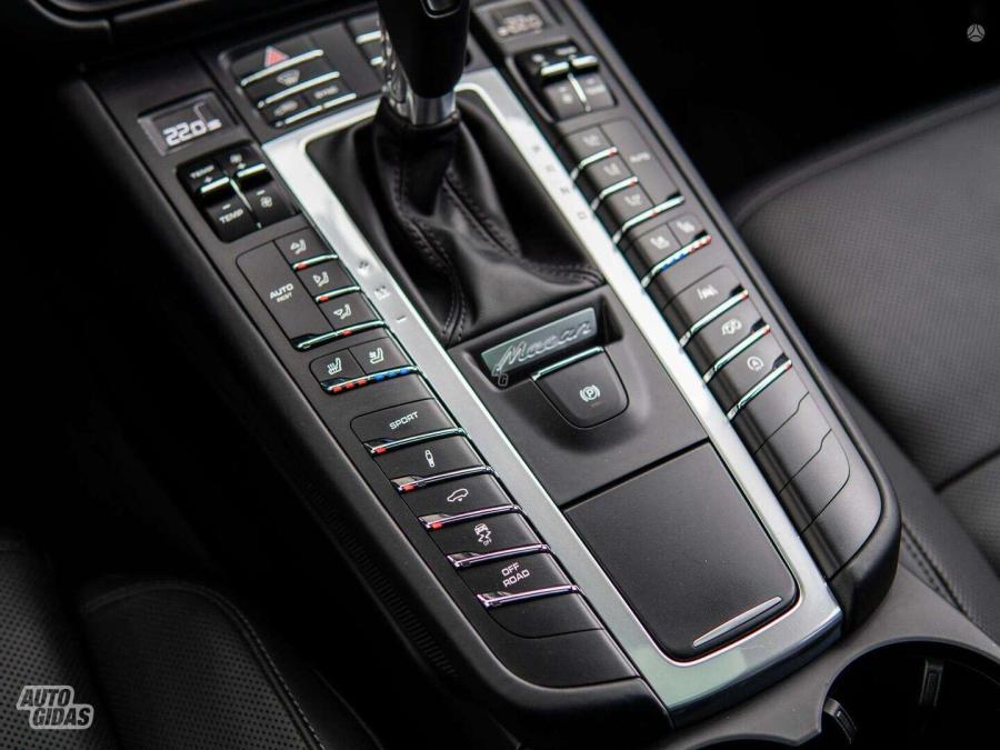 Melns Porsche Macan 2019 Marijampole, ar dzinēja tilpumu 3.00 L un nobraukumu 82 tūkst. km par 43450 €, foto 24 vietnē AUTOMOTO.COM.LV