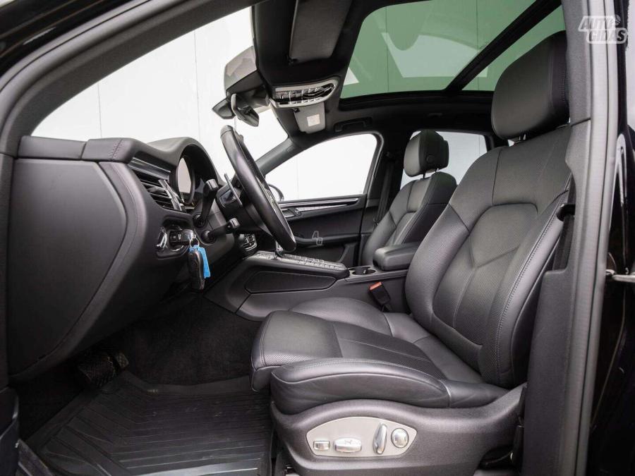 Melns Porsche Macan 2019 Marijampole, ar dzinēja tilpumu 3.00 L un nobraukumu 82 tūkst. km par 43450 €, foto 26 vietnē AUTOMOTO.COM.LV