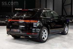 Melns Porsche Macan 2019 Rīga, ar dzinēja tilpumu 2.00 L un nobraukumu 118 tūkst. km par 35900 €, foto 5 vietnē AUTOMOTO.COM.LV