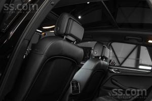Melns Porsche Macan 2019 Rīga, ar dzinēja tilpumu 2.00 L un nobraukumu 118 tūkst. km par 35900 €, foto 14 vietnē AUTOMOTO.COM.LV