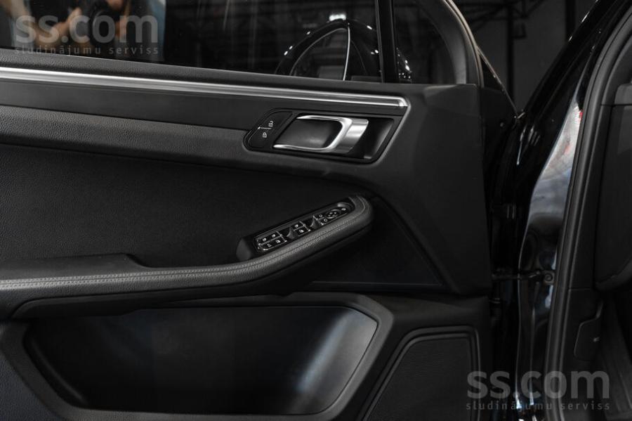 Melns Porsche Macan 2019 Rīga, ar dzinēja tilpumu 2.00 L un nobraukumu 118 tūkst. km par 35900 €, foto 15 vietnē AUTOMOTO.COM.LV