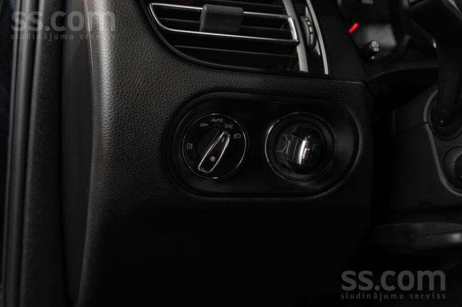 Melns Porsche Macan 2019 Rīga, ar dzinēja tilpumu 2.00 L un nobraukumu 118 tūkst. km par 35900 €, foto 19 vietnē AUTOMOTO.COM.LV