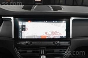 Melns Porsche Macan 2019 Rīga, ar dzinēja tilpumu 2.00 L un nobraukumu 118 tūkst. km par 35900 €, foto 27 vietnē AUTOMOTO.COM.LV