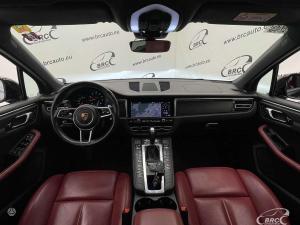 Black Porsche Macan 2019 in Vilnius, with an engine capacity of 1.98 L and mileage of 118 thousand km for 32900 €, photo 5 on AUTOMOTO.COM.LV