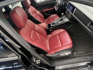 Black Porsche Macan 2019 in Vilnius, with an engine capacity of 1.98 L and mileage of 118 thousand km for 32900 €, photo 7 on AUTOMOTO.COM.LV