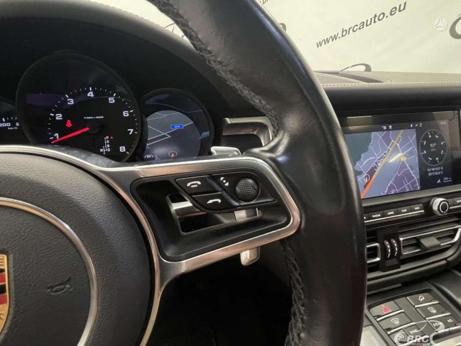 Black Porsche Macan 2019 in Vilnius, with an engine capacity of 1.98 L and mileage of 118 thousand km for 32900 €, photo 31 on AUTOMOTO.COM.LV