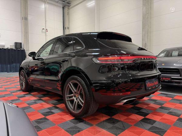 Melns Porsche Macan 2019 Viļņa, ar dzinēja tilpumu 1.98 L un nobraukumu 154 tūkst. km par 34990 €, foto 6 vietnē AUTOMOTO.COM.LV