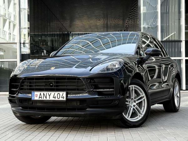 Melns Porsche Macan 2019 Viļņa, ar dzinēja tilpumu 1.98 L un nobraukumu 135 tūkst. km par 35990 €, foto 1 vietnē AUTOMOTO.COM.LV