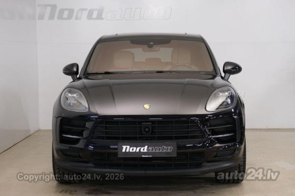Melns Porsche Macan 2020 Tallina, ar dzinēja tilpumu 2.00 L un nobraukumu 96 tūkst. km par 47900 €, foto 3 vietnē AUTOMOTO.COM.LV