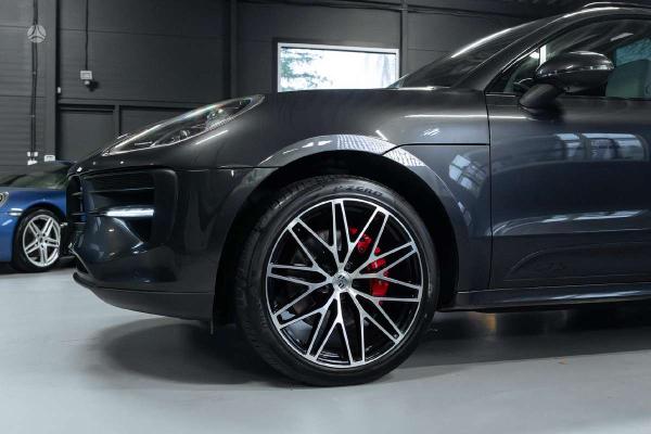 Black Porsche Macan 2020 in Vilnius, with an engine capacity of 2.89 L and mileage of 55 thousand km for 56000 €, photo 10 on AUTOMOTO.COM.LV