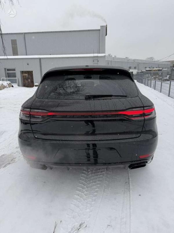 Melns Porsche Macan 2020 Kauņa, ar dzinēja tilpumu 1.98 L un nobraukumu 45 tūkst. km par 41500 €, foto 5 vietnē AUTOMOTO.COM.LV