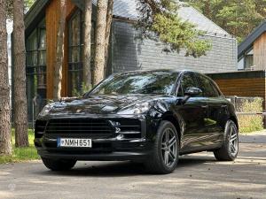 Melns Porsche Macan 2020 Viļņa, ar dzinēja tilpumu 3.00 L un nobraukumu 69 tūkst. km par 41000 €, foto  vietnē AUTOMOTO.COM.LV