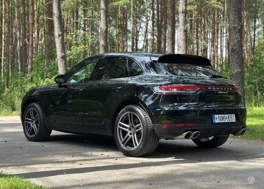Melns Porsche Macan 2020 Viļņa, ar dzinēja tilpumu 3.00 L un nobraukumu 69 tūkst. km par 41000 €, foto 3 vietnē AUTOMOTO.COM.LV