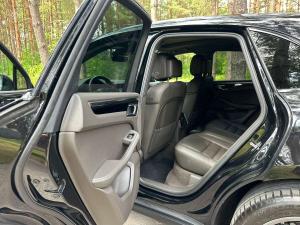 Melns Porsche Macan 2020 Viļņa, ar dzinēja tilpumu 3.00 L un nobraukumu 69 tūkst. km par 41000 €, foto 20 vietnē AUTOMOTO.COM.LV