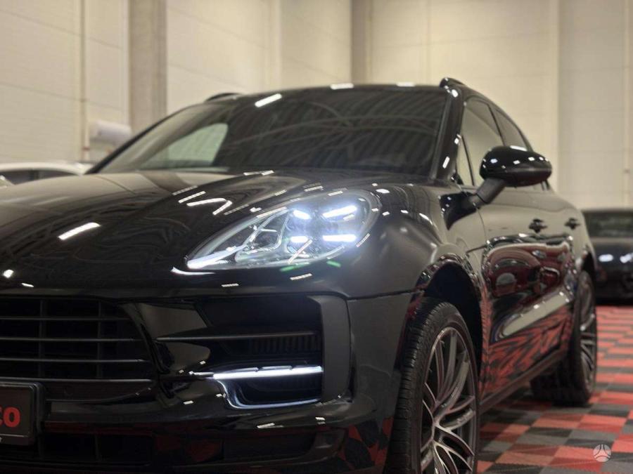 Melns Porsche Macan 2020 Viļņa, ar dzinēja tilpumu 3.00 L un nobraukumu 84 tūkst. km par 39999 €, foto 8 vietnē AUTOMOTO.COM.LV