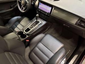 Melns Porsche Macan 2020 Viļņa, ar dzinēja tilpumu 3.00 L un nobraukumu 84 tūkst. km par 39999 €, foto 20 vietnē AUTOMOTO.COM.LV