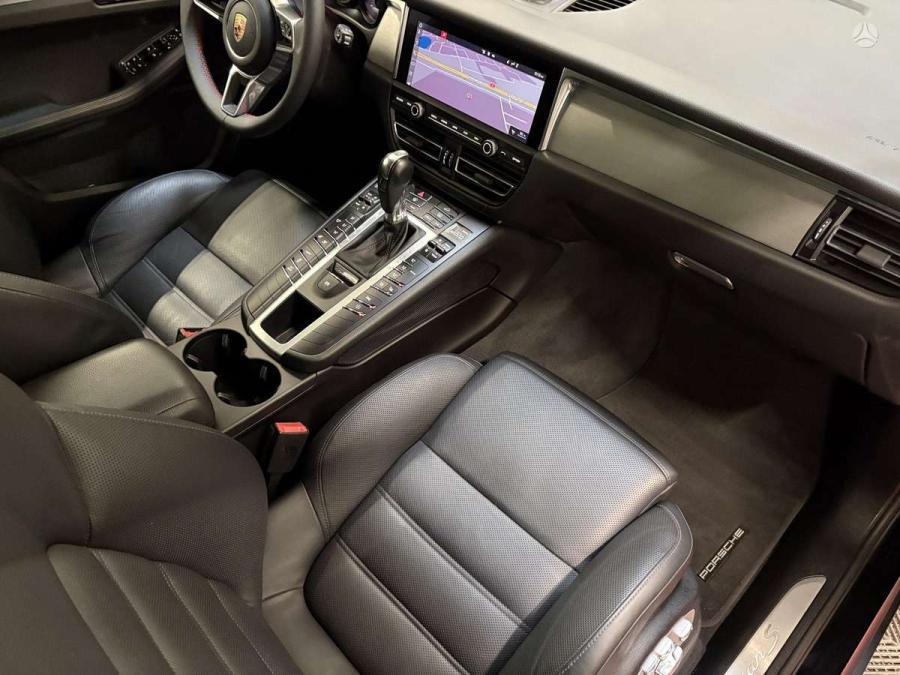 Melns Porsche Macan 2020 Viļņa, ar dzinēja tilpumu 3.00 L un nobraukumu 84 tūkst. km par 39999 €, foto 20 vietnē AUTOMOTO.COM.LV