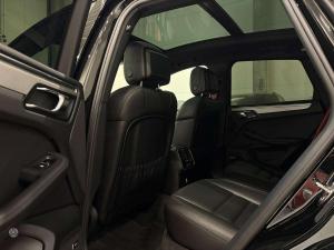 Melns Porsche Macan 2020 Viļņa, ar dzinēja tilpumu 3.00 L un nobraukumu 84 tūkst. km par 39999 €, foto 32 vietnē AUTOMOTO.COM.LV