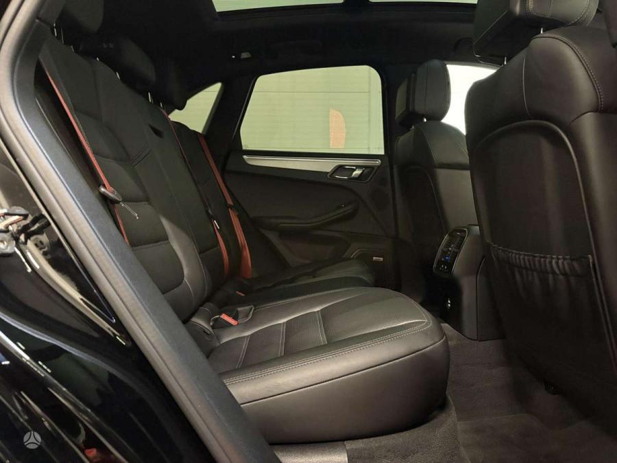 Melns Porsche Macan 2020 Viļņa, ar dzinēja tilpumu 3.00 L un nobraukumu 84 tūkst. km par 39999 €, foto 33 vietnē AUTOMOTO.COM.LV