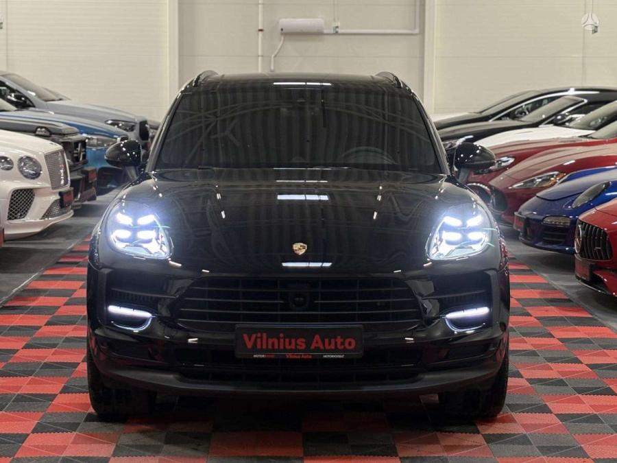 Melns Porsche Macan 2020 Viļņa, ar dzinēja tilpumu 3.00 L un nobraukumu 84 tūkst. km par 40500 €, foto 3 vietnē AUTOMOTO.COM.LV